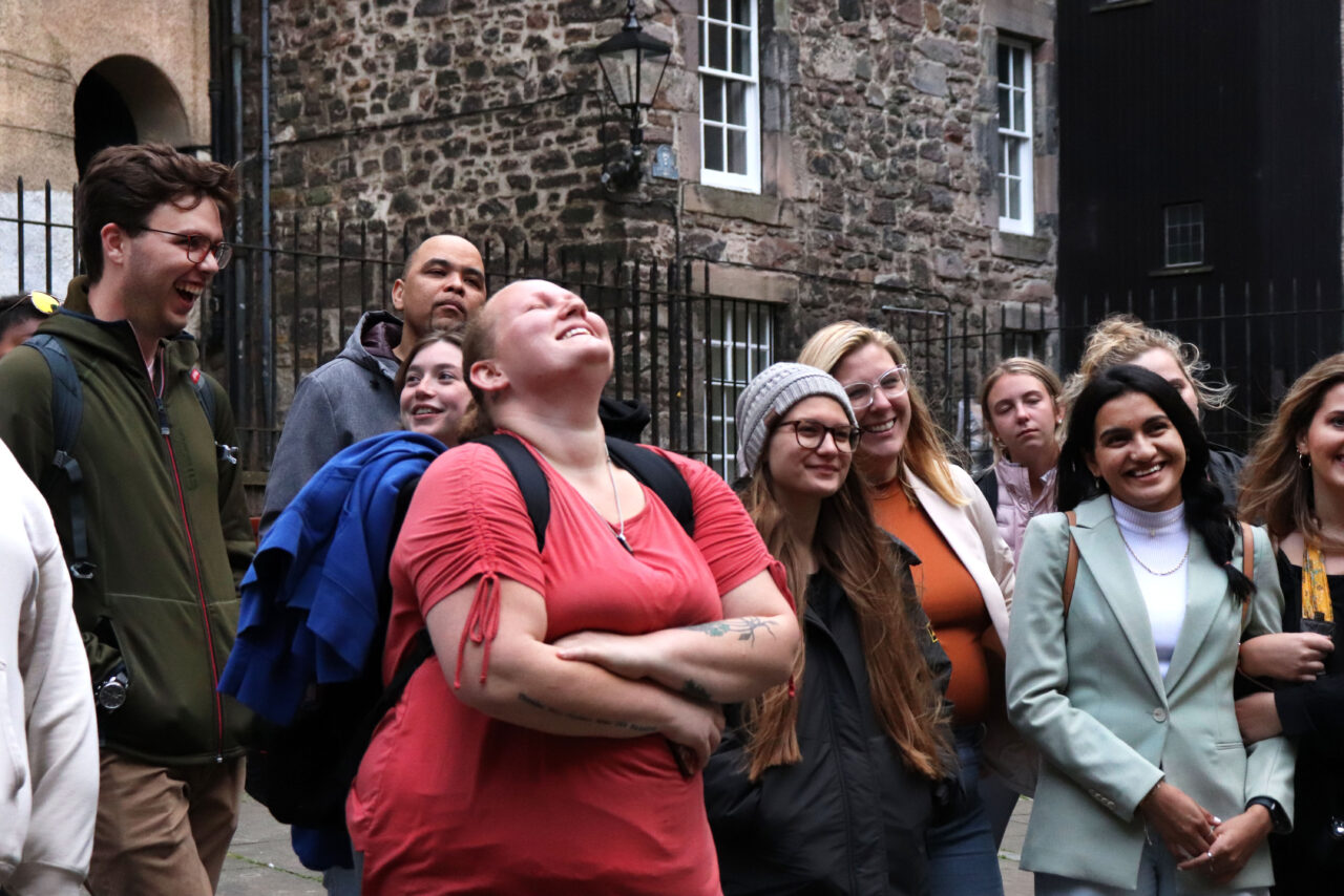 About Us - The Edinburgh Literary Pub Tour